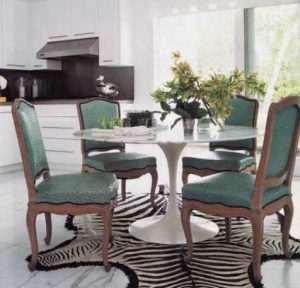 Saarinen Table - The Decorologist