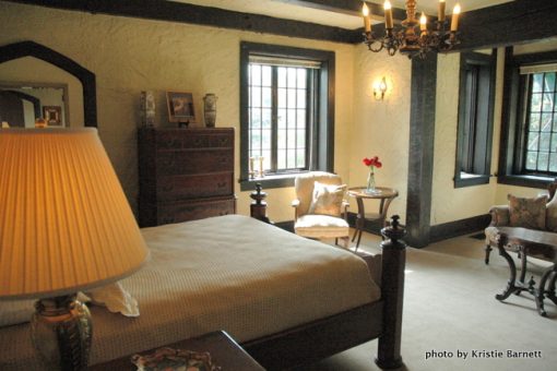 Milky Way Manor - Historic Home Tour - The Decorologist