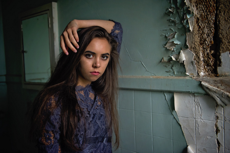 Abandoned Hospital - A Terrifying Birthday Surprise - The Decorologist